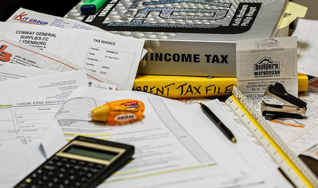 We Asked Chat GPT What Would Happen If Everyone Paid The Exact Same Tax ...