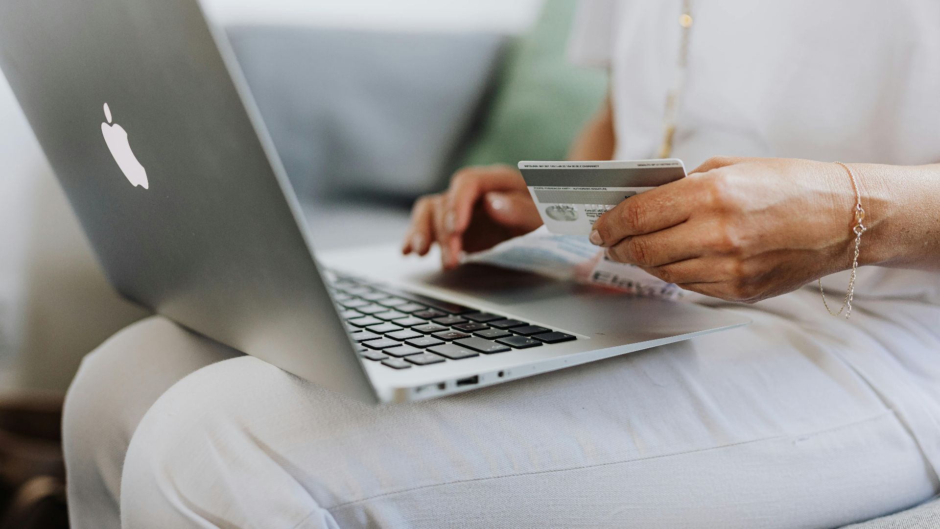Diners Club issued the world’s first credit card in 1950. Today the ...