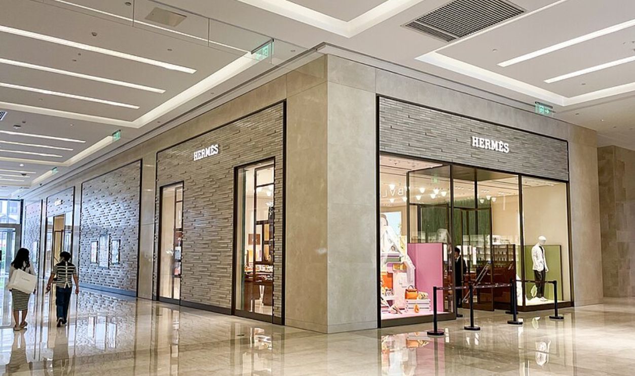 The Rise Of The Luxury Brand Hermes (And How It Has Consistently Stayed ...