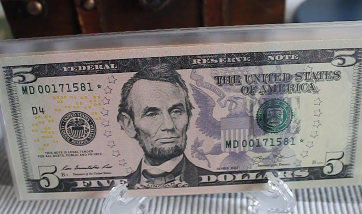 14 Highly Sought-After American Currency Notes