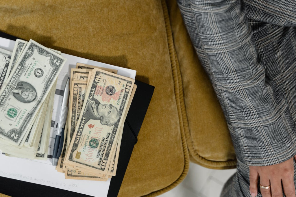 Jackpot Nightmares: Lottery Winners Who Lost Everything