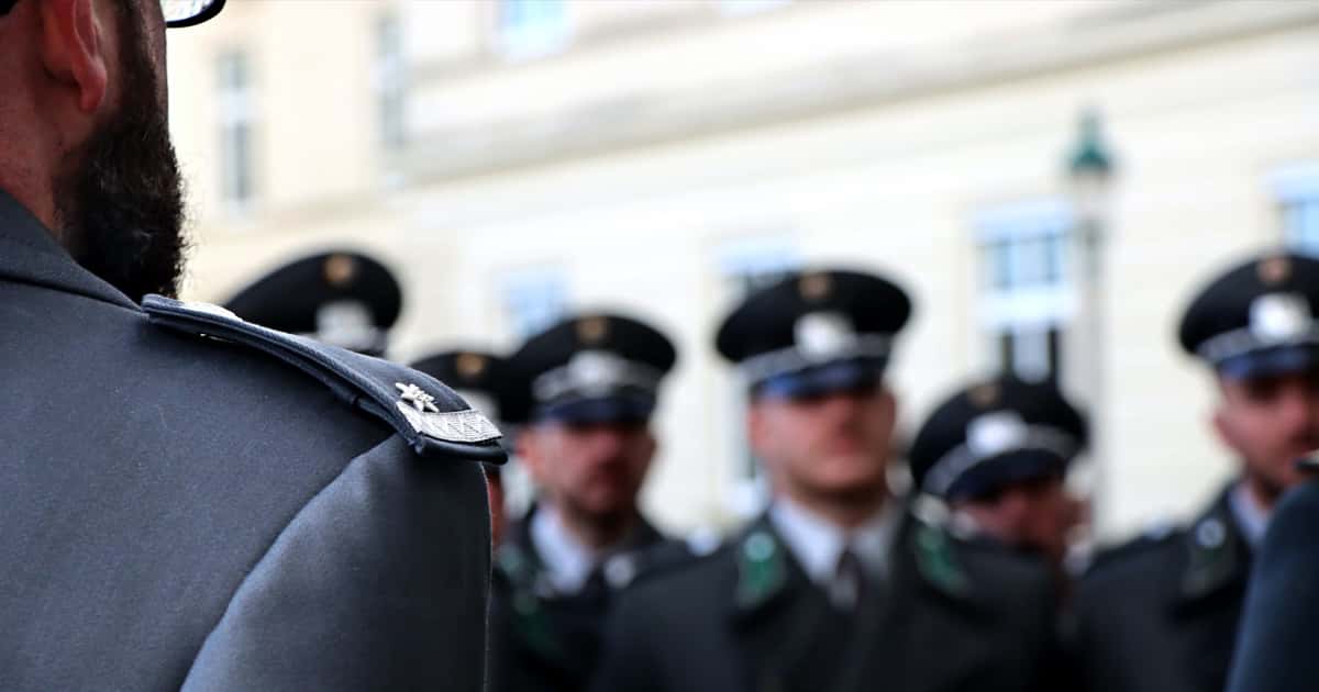 Sir, Yes Sir! Incredible Drill Sergeants